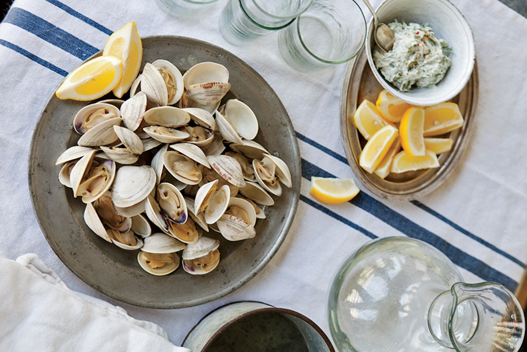 Fresh BC Manila Clams | Sweet, Tender Ocean Pleasures – Mister Butcher